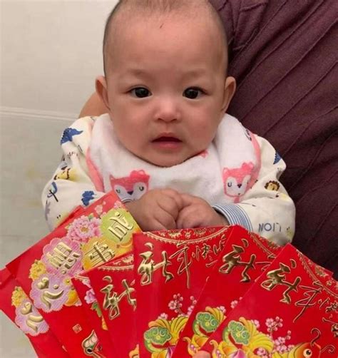 孩子的压岁钱到底是三十给还是初一给？原来有讲究，你给对了吗？