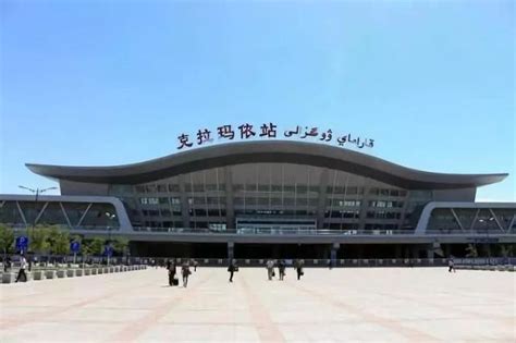 【克拉瑪依時訊】克拉瑪依火車站站前廣場改造將完工投用 每日頭條