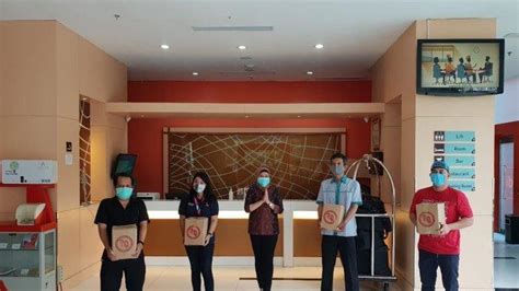 Pemkot Semarang Dan BPD PHRI Jawa Tengah Bagikan Sembako Bagi Karyawan