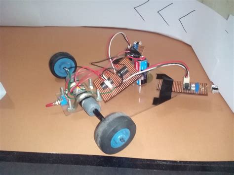 obstacle avoiding robot with ir sensors without microcontroller 6