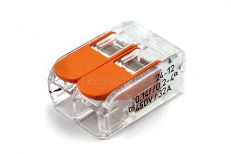 3 Terminal Splicing Connector For Stranded And Solid Wires For Electric