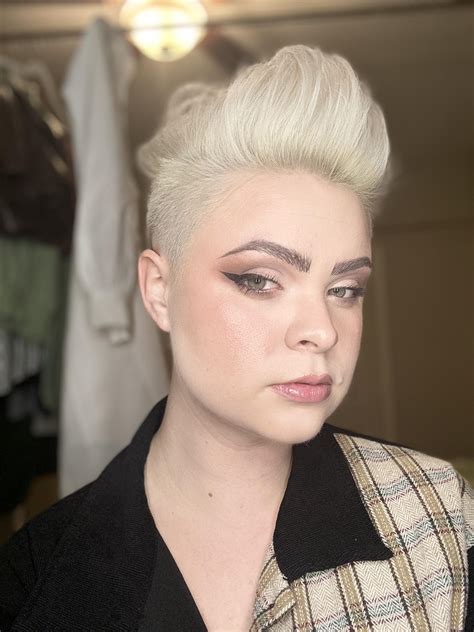 Best Short Hair Hottie Images On Pholder Just Some Short Haired Pic