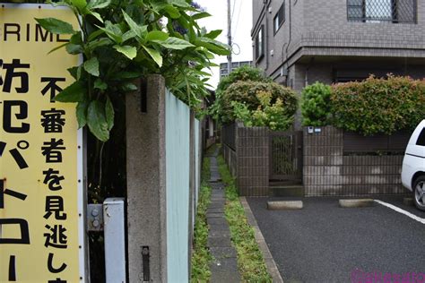 千葉散策千葉駅から蓮池通りを歩く旅館教会レンガ建築街中の建物 Deepランド