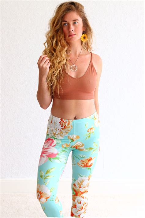 Botanical Flower Leggings Floral Print Active Wear Tropical Yoga