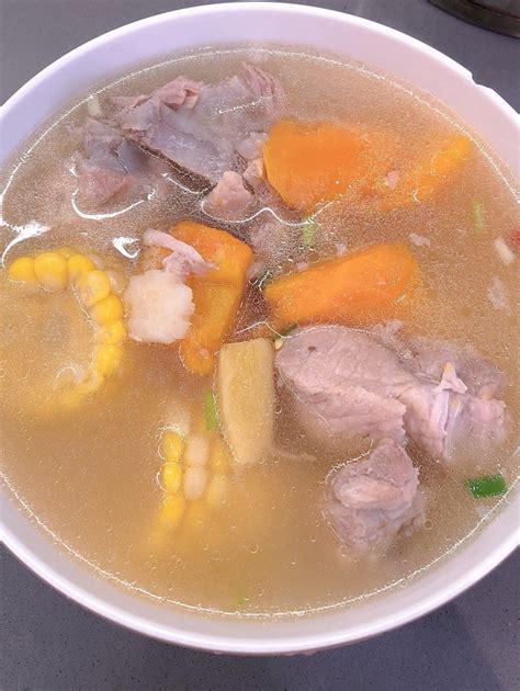 【胡萝卜玉米淮山骨头汤的做法步骤图】yoyo的一日三餐下厨房