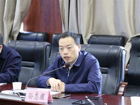 贵州大学法学院召开2023年度硕士研究生导师培训会
