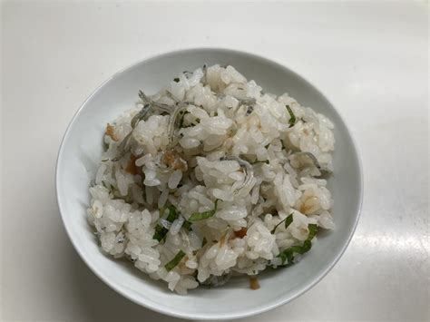 梅干し・ちりめんじゃこ・大葉の混ぜごはん By 川崎市 【クックパッド】 簡単おいしいみんなのレシピが395万品