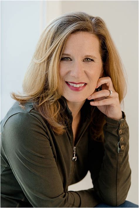Contemporary Refresh For Your Professional Headshots Studio B
