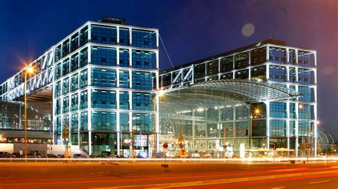 Modernisierung Bahnhöfe werden für Millionen Euro ausgebaut DER SPIEGEL