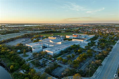 Barbara Goleman Senior High School In Miami Lakes Fl