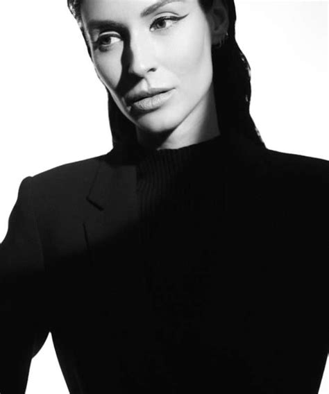 Iso Model Management Zuri Aspiunza