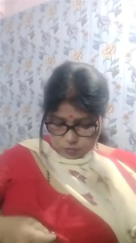 Tía Madura Caliente India Muestra Sus Grandes Tetas Eporner
