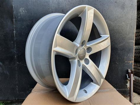 Oryginał Felga 17cali Audi 8t0 071 497 A5 8w 8t A4 B7 B8 A6 C6 A8