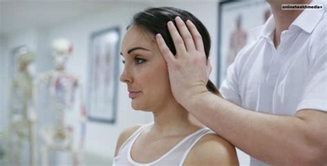 Is Cracking Your Neck Bad For You The Benefits Of Neck Cracking