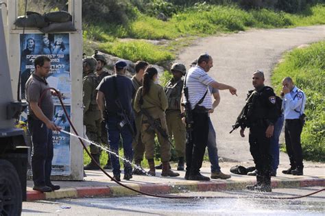 الجيش الإسرائيلي يقتل فلسطينياً في الضفة بعد محاولة طعن اندبندنت عربية