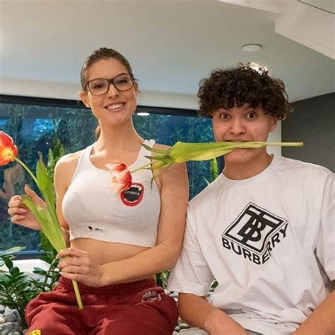 Faze Jarvis Hairstyle Faze Clan Streamer Jarvis Banned From Fortnite For Cheating Arber Metivier