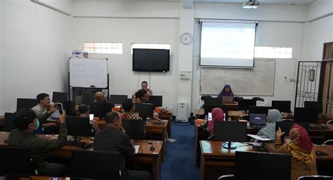 Fakultas Komunikasi Dan Informatika Universitas Muhammadiyah Surakarta