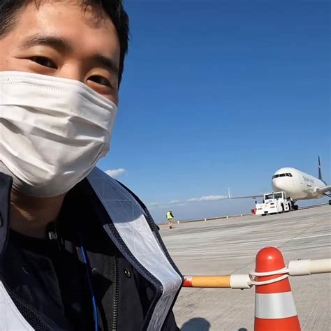 おのださんのインスタグラム写真 おのだinstagram「どうも、おのだです。 昨日動画を更新しましたがupsが北九州空港に定期就航し