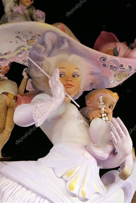Estatuas De Las Fallas — Foto Editorial De Stock © Dubassy 12793726
