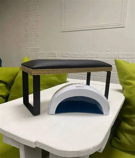 Маникюрная подставка в стиле Loft подлокотник для мастера маникюра для салона красоты для