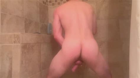 Guy Avec Un Corps Chaud Se Branlant Sous La Douche Pornhub Gay
