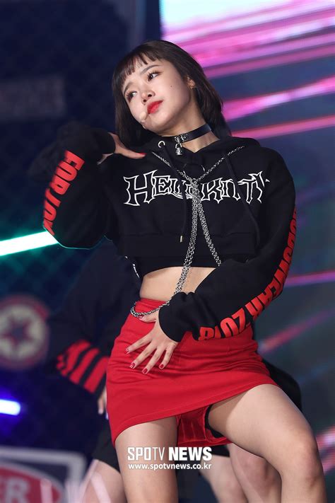 포토S 위키미키 최유정 깜찍발랄