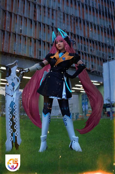Keren Banget Ya Cosplay Layla Mobile Legends Bang Bang