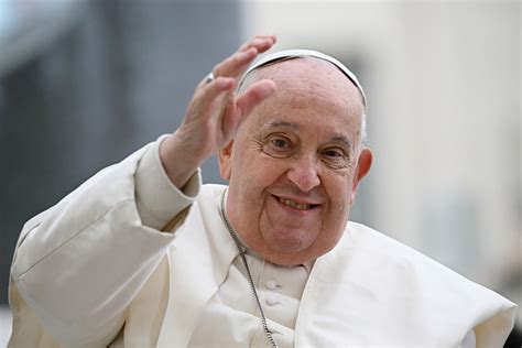 Papa Francisco Passa Bem A Noite No Hospital Informa Vaticano