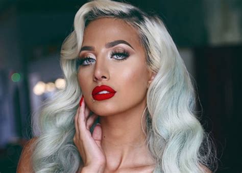 Whats Behind Model Rozs Scandal Hashtag Special Madame Figaro Arabia