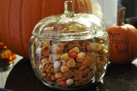 Elizabeth Anns Recipe Box Thanksgiving Snack Mix