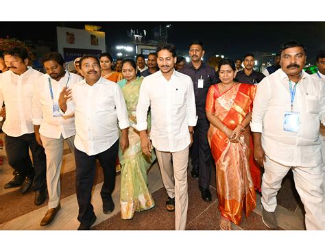 Vijayawada Ambedkar Statue Pics చరిత్రలోనే అరుదైన ఘట్టం సామాజిక