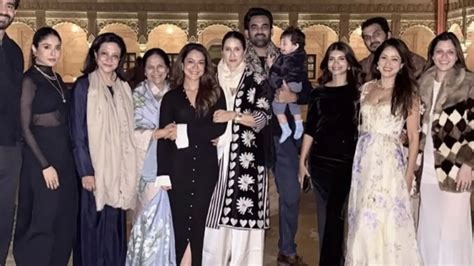 Chak De India Stars Vidya Malvade Sagarika Ghatge And Others Reunite