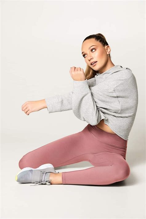 Pin By Chrissy Quatro On Maddie Ziegler Maddie Ziegler Fashion Maddie