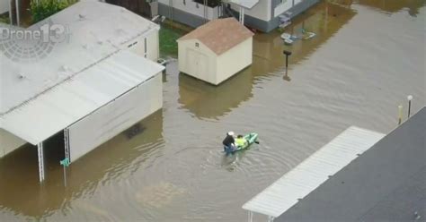 Acampo Mobile Home Park Evacuated Due To Flooding Cbs Sacramento