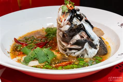 【桃園美食】錄鼎記酸菜魚八德店：火辣魚頭噴火祝福，讓你過火過癮！ 勞鼠探世界
