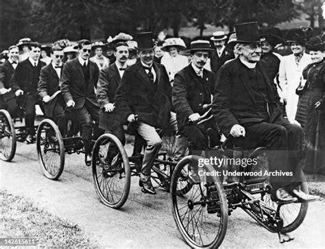 Passel Photos And Premium High Res Pictures Getty Images