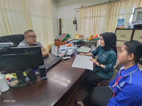 pemantauan pelatih latihan industri program setiausaha korporat