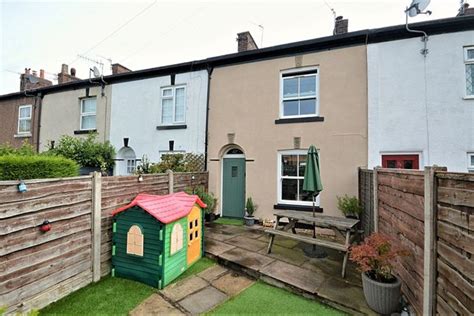 Compstall Road Marple Bridge Stockport Sk6 2 Bedroom Terraced House