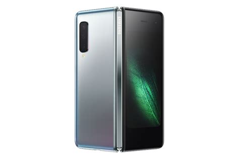 Saumsung Unveils Galaxy Fold With Worlds First Dynamic Amoled Foldable