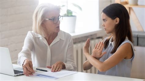 How To Respond To Negative Feedback Professionally Fellowapp