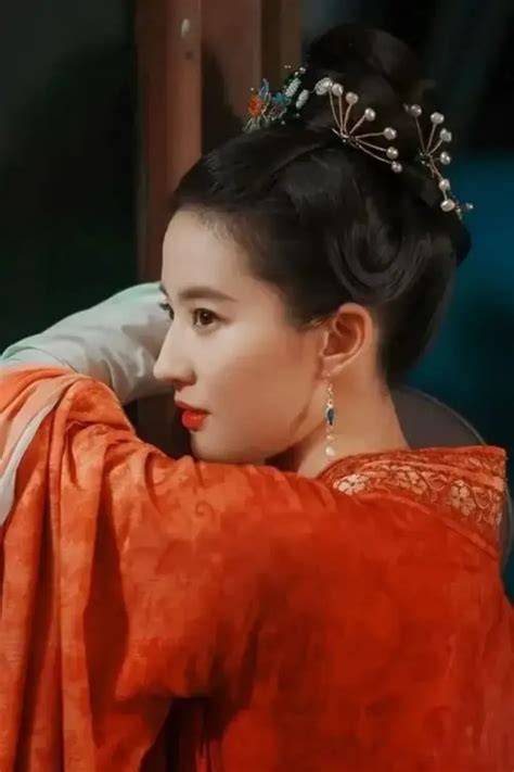 和亲嫁继子28玉玲珑采明珠的画本故事 画本故事