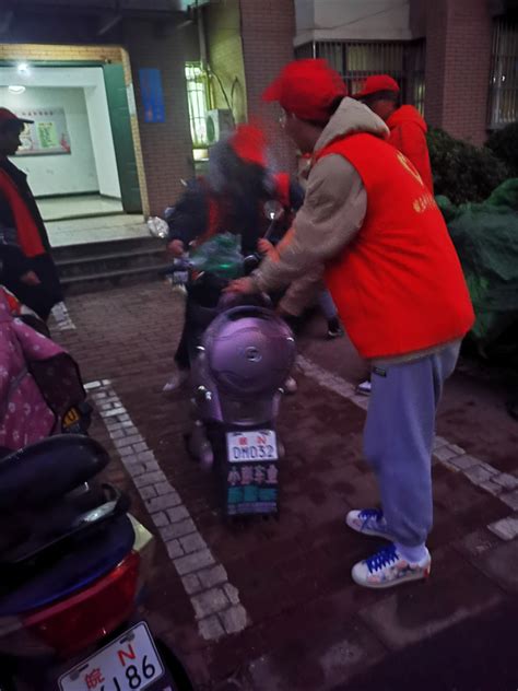 皖西中学学生走进社区助力创城志愿服务活动 六安教育 科教育人 六安新闻网
