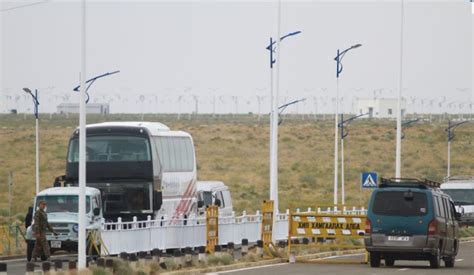 Замын Үүдээс Эрээн хот руу явах автобусны тасалбарын үнэ том хүнийх 25 000 хүүхдийнх 12 500