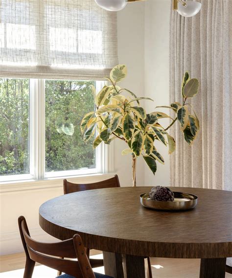 How To Block Light At The Top Of Curtains 4 Stylish Solutions Homes And Gardens