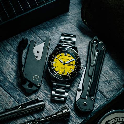 Spinnaker Hass Automatic Dive Watch With Safety Yellow Dial Sp 5099 33