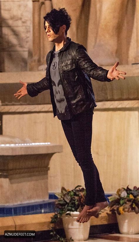 Criss Angel Feet Aznudefeet Men