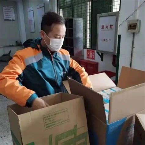 他心中有一件永不褪色的“军装” 邮政青年有力量阮春辉工作营业部