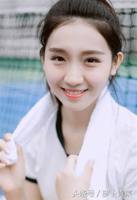 白皙馬尾少女寫真清新可人 每日頭條