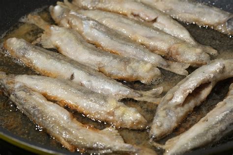 Bianchetti Fritti Con Un Impanatura Speziata Dissapore
