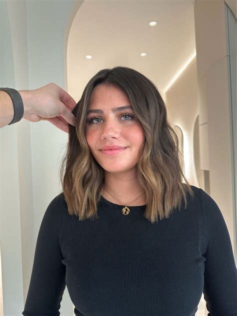 Pin By Brittany On Hair Medium Brunette Hair Short Hair Brown Short Brunette Hair